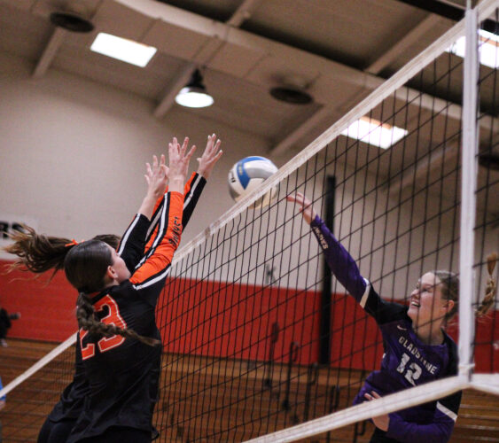 Esky breaks out the brooms: Eskymos earn straight-set win over ...